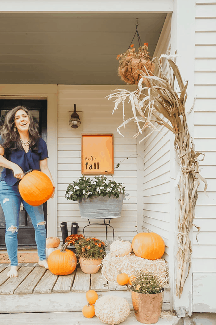 How to make an easy DIY fall sign for your front porch - The Farmhouse Life